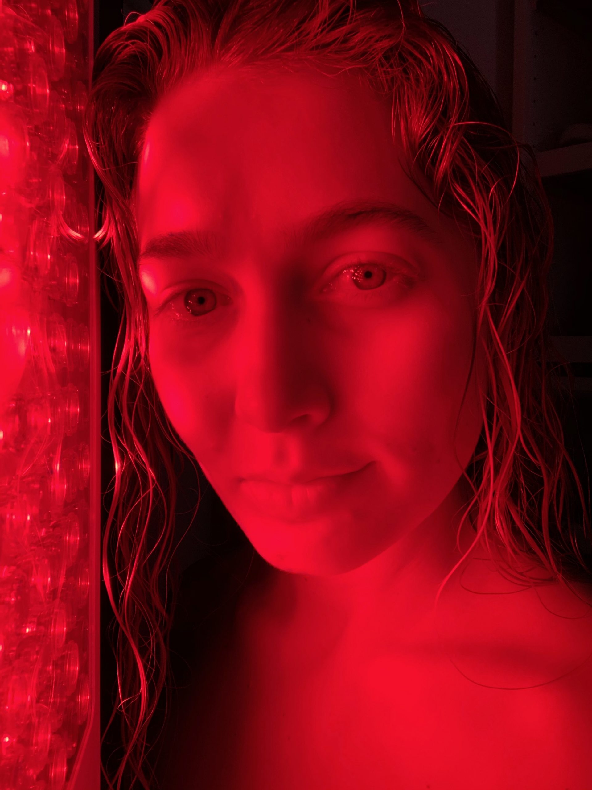 Red Light Therapy: What It Is And The Healing Benefits - Hilary Pearlson